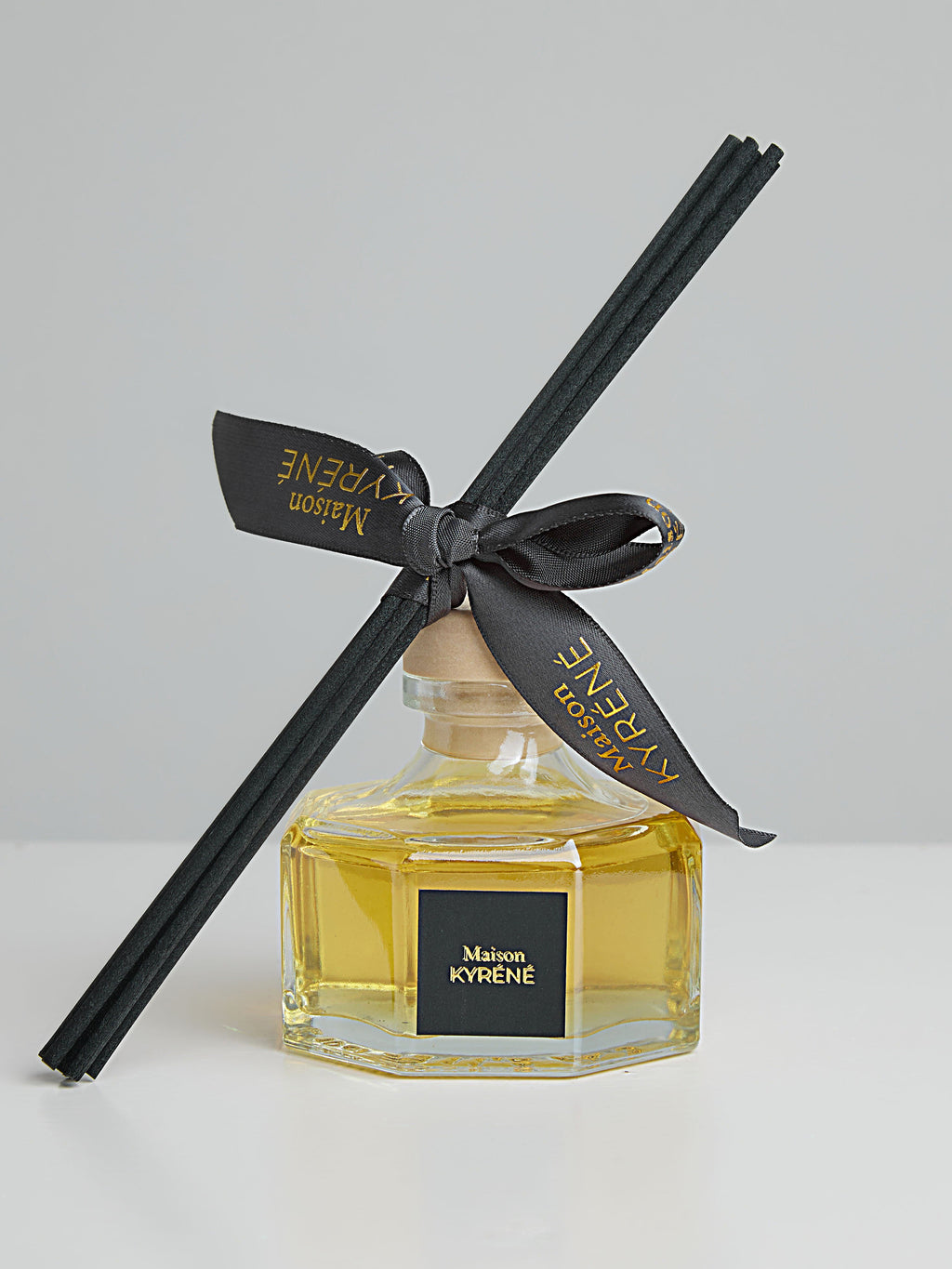Maison Kyréné | Candles, room sprays & perfumes | RARITA